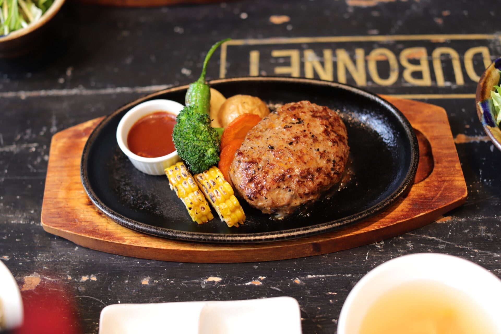 NOGISU（ノギス）でランチ｜松山市の隠れ家レストランでジューシーなハンバーグを - ゆりママんブログ