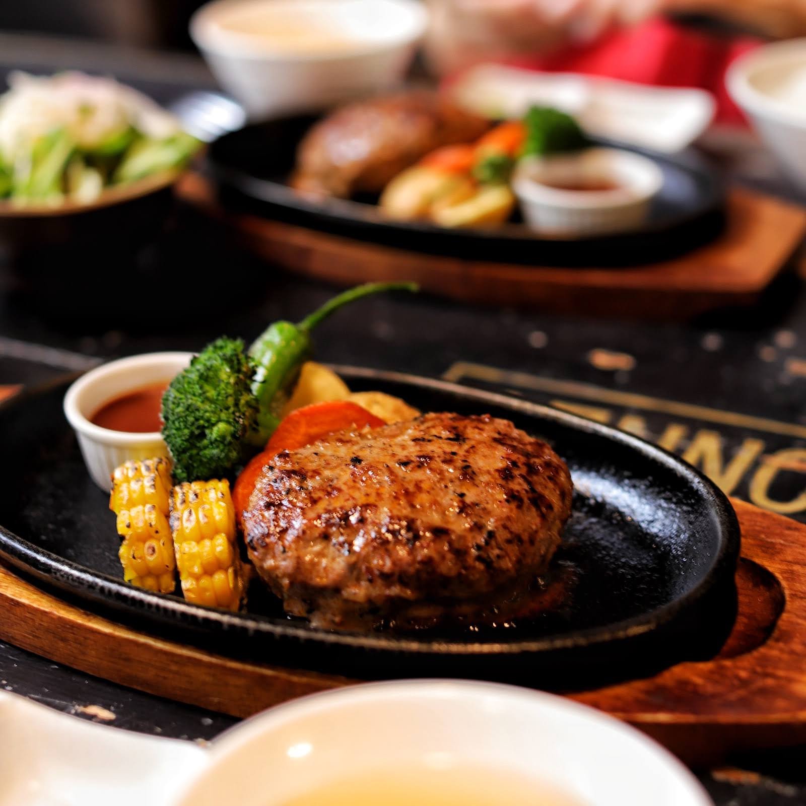 NOGISU（ノギス）でランチ！絶品ハンバーグに舌鼓＠松山市のダイニングバー・バル - ゆりママんブログ